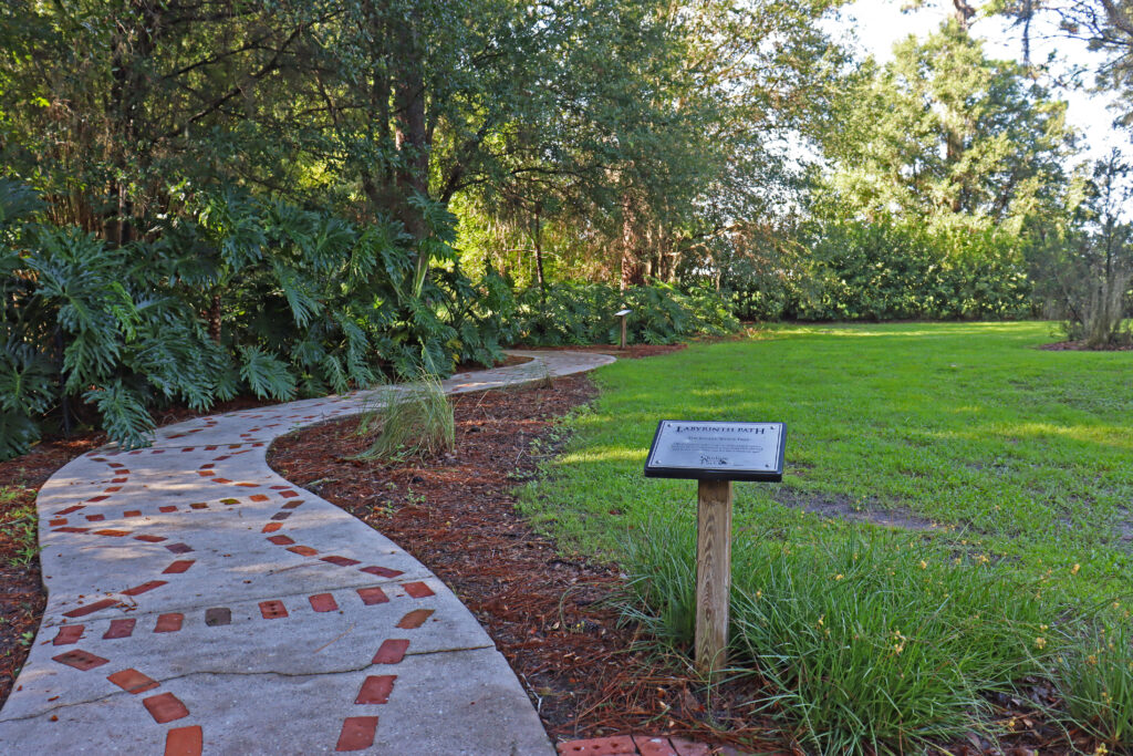 HOURS & LOCATION – Sholom Park