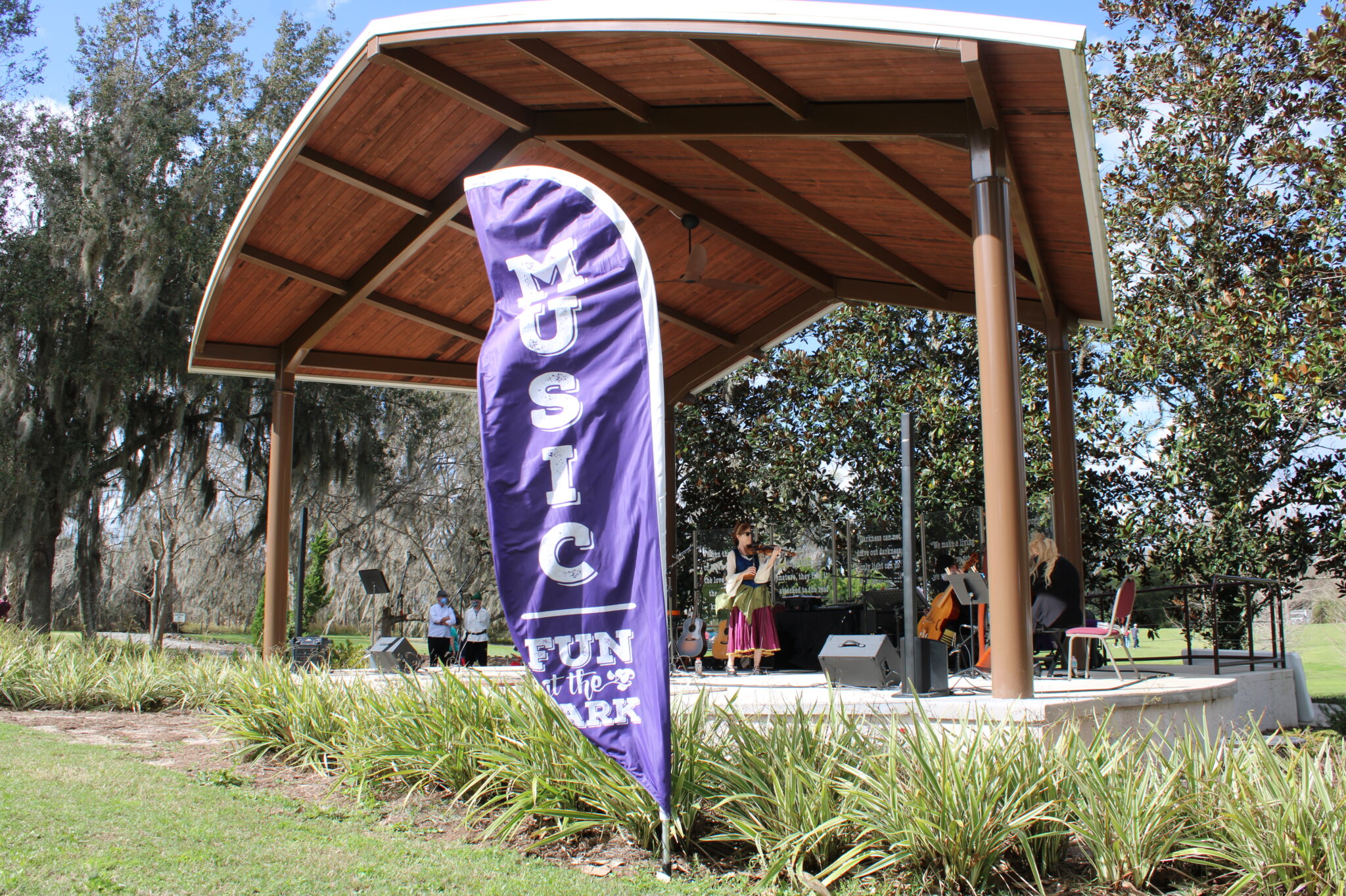 Fun at the Park: 4th Annual Gnome & Fairy Festival – Sholom Park